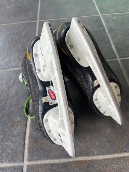 Bauer Supreme One20 Hockey Skates | Size 3.0 Junior Regular ...