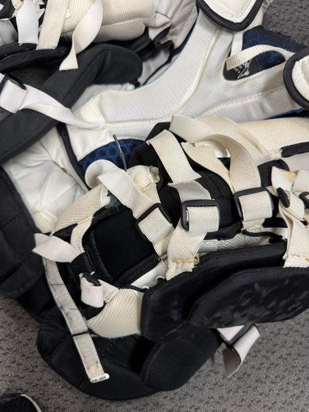Bauer Reactor 6000 Goalie Chest Protector (Large) | SidelineSwap | Buy ...