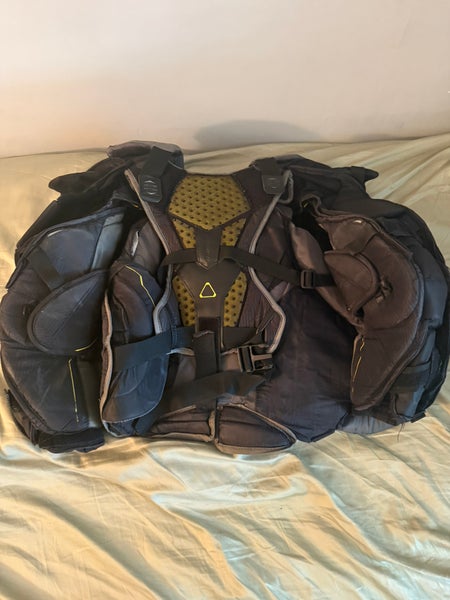 Small Bauer Mach Goalie Chest Protector (Used) | SidelineSwap | Buy and ...