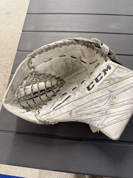 CCM EFlex 6 Regular (Used) | SidelineSwap | Buy and Sell on SidelineSwap