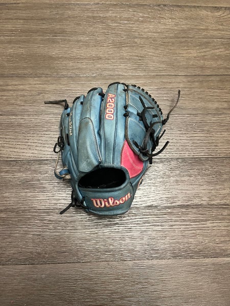 Custom Wilson A2000 CK22 11.75" Two Piece Web | SidelineSwap | Buy and ...