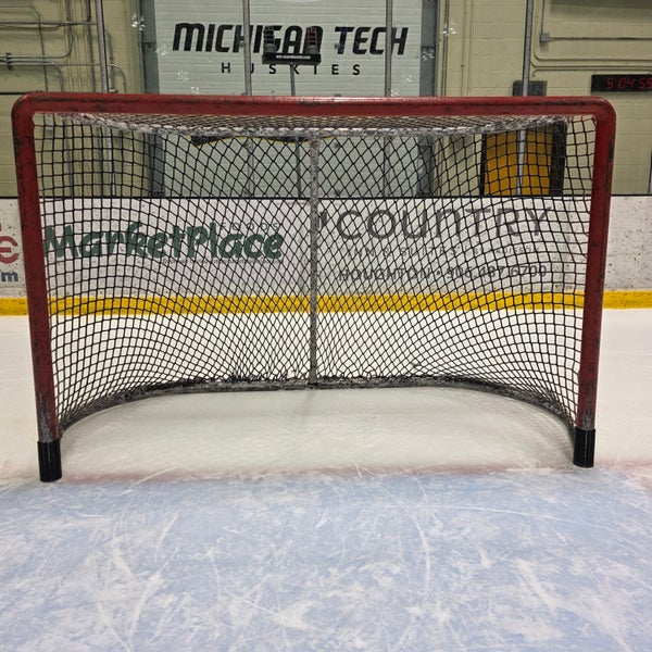 IceLock Adjustable Hockey Goal Pegs | SidelineSwap | Buy and Sell on ...