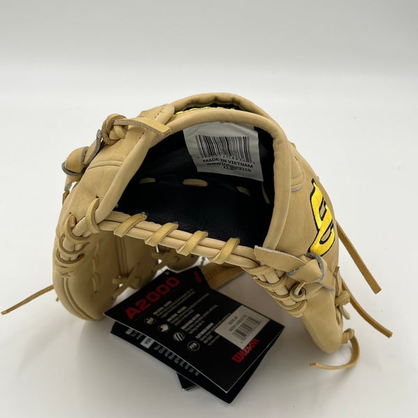 Wilson A2000 DP15 11.5 Infield Baseball Glove | SidelineSwap | Buy and ...