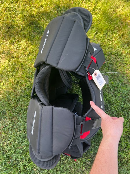 Senior Medium CCM CL 500 Goalie Chest Protector | SidelineSwap | Buy ...