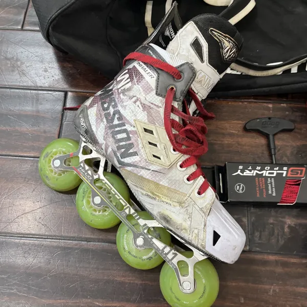 Mission Inhaler WM01 inline Hockey Skates Senior Size 9 Regular FREE ...