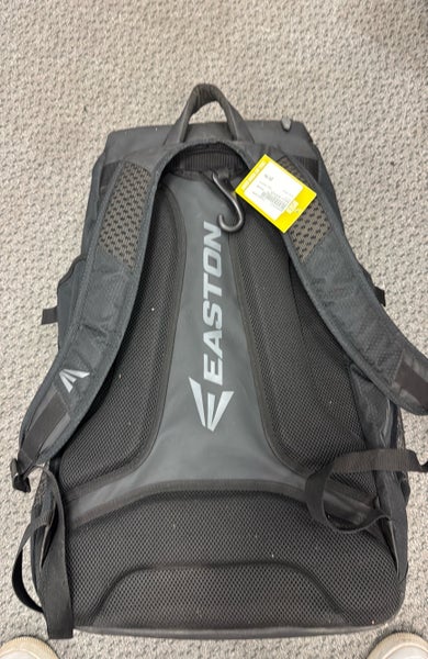 Easton E610 Catcher's backpack bat pack (Used) Black catchers back pack ...