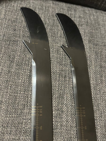 Bauer Fly-Ti Size 272 Hockey Steel Runners Great Condition ...