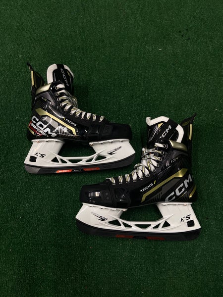 Senior CCM AS-V Pro Hockey Skates Regular Width 10.5 (New ...