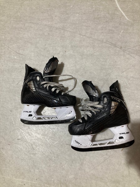 Junior True Catalyst ARC (SMU) Hockey Skates | Size 2 | SidelineSwap ...