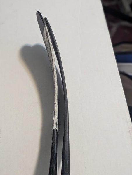 Senior CCM JetSpeed FT2 Right Handed Hockey Stick Mid Pattern Pro Stock ...