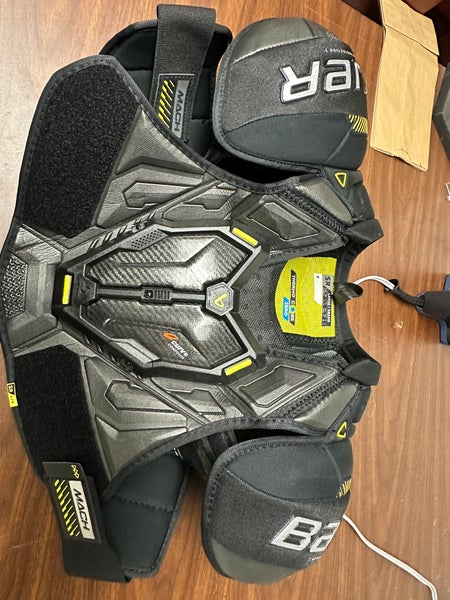 Large Senior Bauer Supreme Mach Shoulder Pads (Used) | SidelineSwap ...