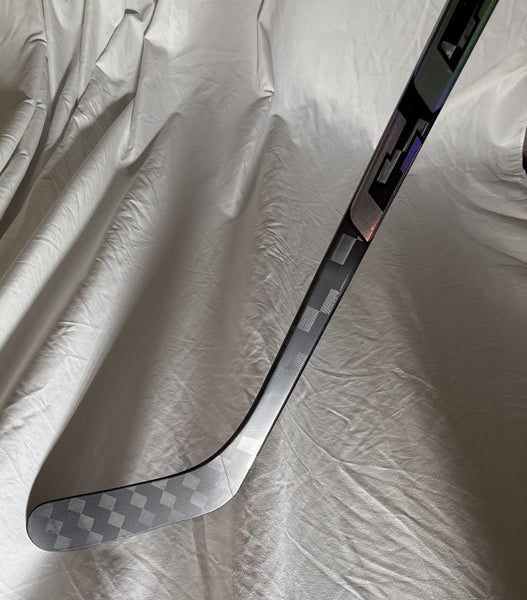 New Senior CCM Right Handed P90TM Jetspeed FT8 Pro Hockey Stick 85 Flex ...