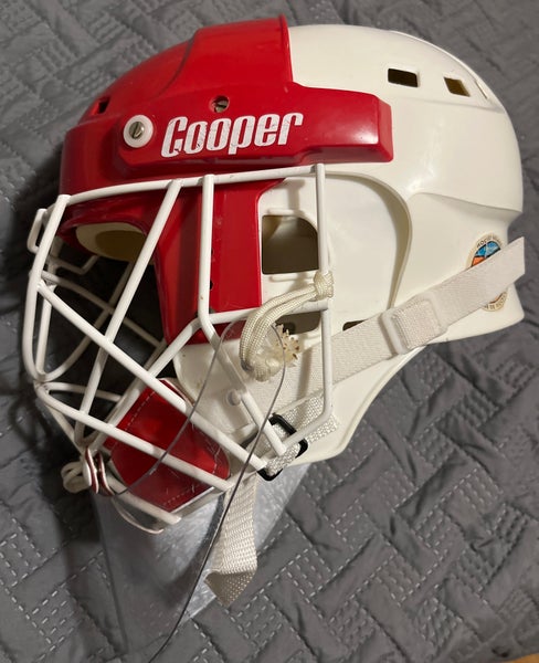 Large SK2000 Helmet (Used) | SidelineSwap | Buy and Sell on SidelineSwap