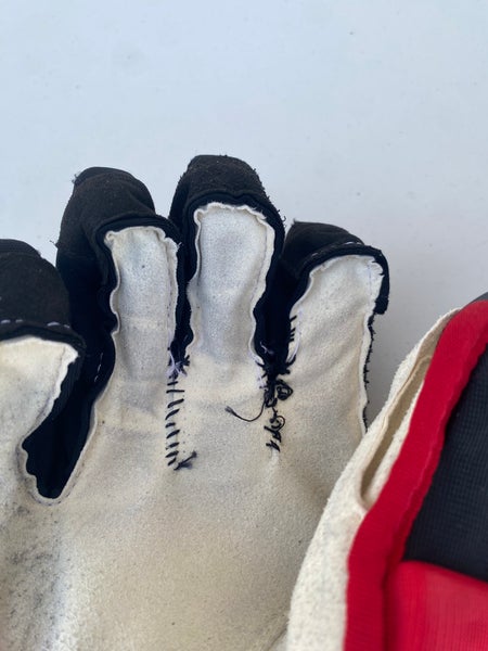 TRUE Pro Stock Catalyst 9X PRO Hockey Gloves 15" Blackhawks 8695 ...