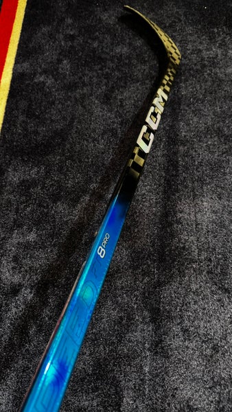 Blue Senior CCM JetSpeed FT8 Pro Right Handed Hockey Stick P90TM 70 ...