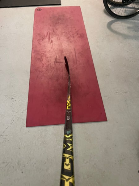 Senior CCM Tacks AS-VI Pro Right Handed Hockey Stick 85 Flex Pro Stock ...