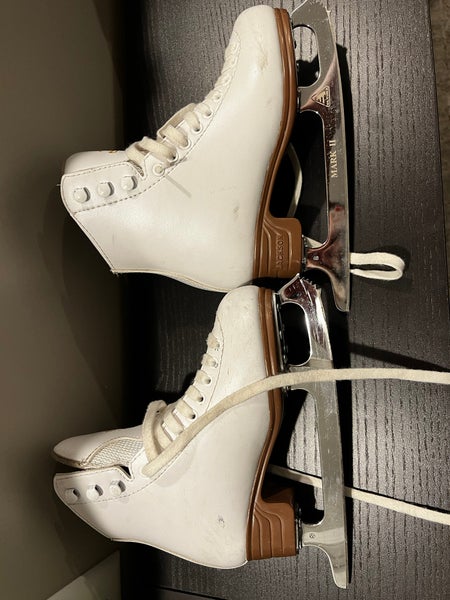 Jackson Ultima Excel Figure Skates B Junior 1.5 (Used) | SidelineSwap ...