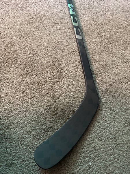 Senior CCM Tacks XF Pro Right Hand Hockey Stick P29 70 Flex (New ...