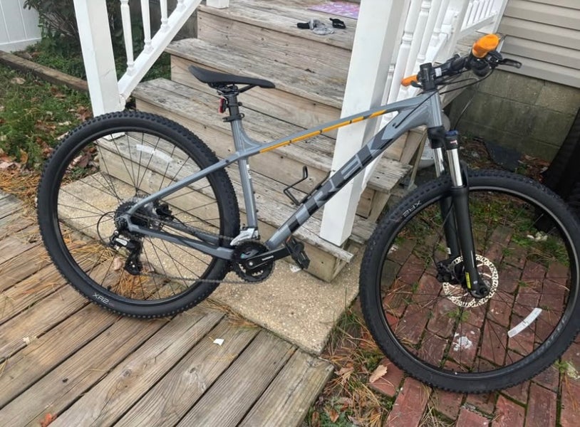 Trek Marlin 5 Gen 2 | SidelineSwap | Buy and Sell on SidelineSwap