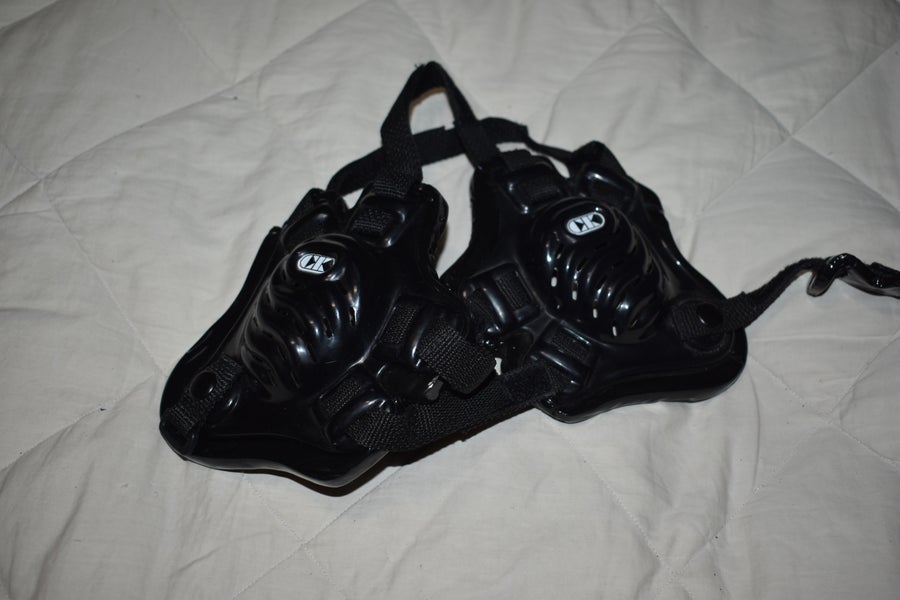 Cliff Keen Wrestling Headgear / Ear Guards, Black | SidelineSwap | Buy ...