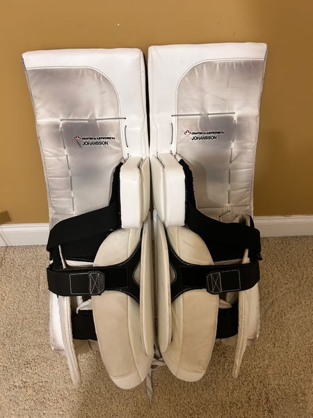 35+2.5 True Catalyst PX3 Goalie Set Pro Stock | SidelineSwap | Buy and ...