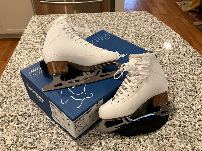 Risport Royal Pro Figure Skates C Adult 25.0 (Like New) | SidelineSwap ...