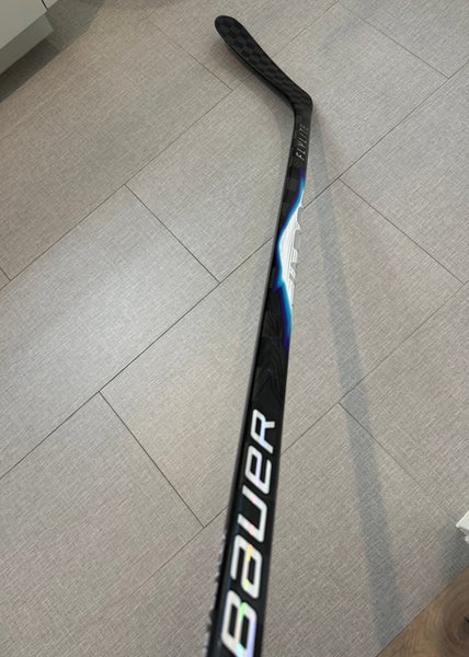 Intermediate Bauer Vapor FlyLite Left Hand Hockey Stick P92 65 Flex ...