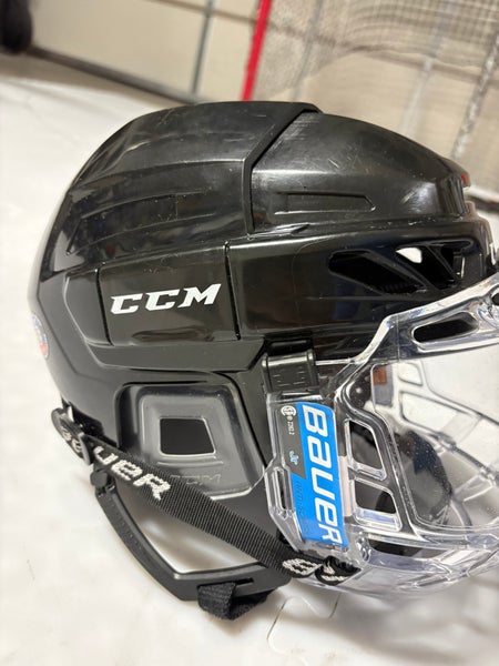 Junior CCM Fit Lite 30 w/ Bauer Concept 3 Bubble Shield (Used ...