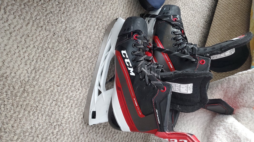 Sz7 (newish) CCM JetSpeed XTRA PLUS Hockey Skates Regular Width 7 (New ...