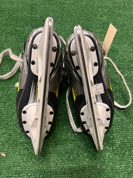 Bauer Vapor X4 - Junior | SidelineSwap | Buy and Sell on SidelineSwap