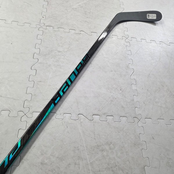 Single-Bauer Pulse RH P92 77 Flex Hockey Stick (New) | SidelineSwap ...