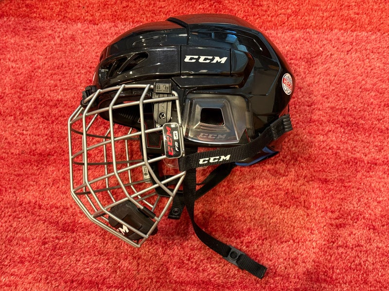 Youth CCM FitLite 3DS Helmet with Cage (Barely Used) | SidelineSwap ...