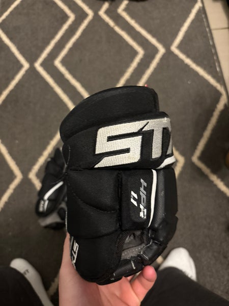 STX Stallion HPR 1.1 Gloves 11" (Used) | SidelineSwap | Buy and Sell on ...