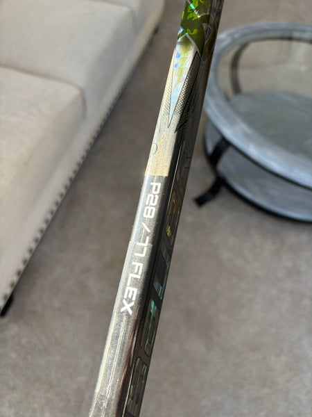 Senior Bauer Vapor FlyLite Right Handed Hockey Stick P28 77 Flex (New ...