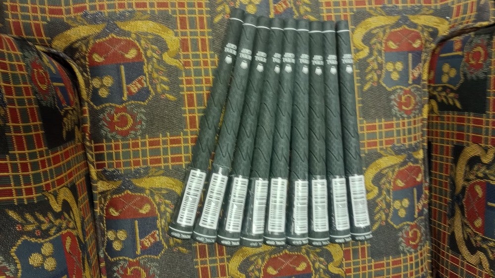 Royal Grip Classic V Grips | SidelineSwap | Buy and Sell on SidelineSwap