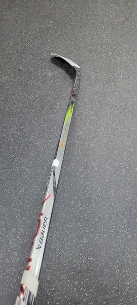 BAUER hyperlite 2 p28 RT HAND HOCKEY ST Senior One Piece Right Hockey ...