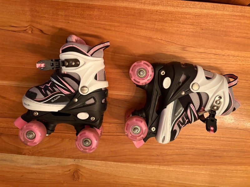 GIRLS SMALL ROLLER SKATES with LIGHT UP WHEELS by C-LUO (Used ...