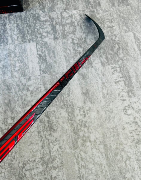 Senior Bauer Pulse Red RH Hockey Stick P88 70 Flex Pro Stock (New ...
