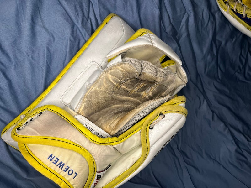 Vaughn Velocity V4 Regular Pro Stock (Used) | SidelineSwap | Buy and ...