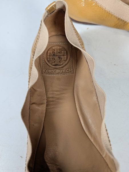 Tory Burch Caroline Tan Patent Leather Ballet Flats Logo Medallion ...
