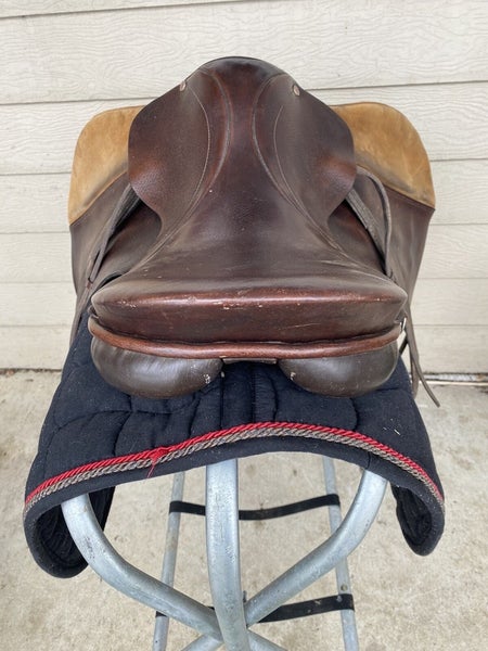 Used Courbette Classic 17.5" AP English saddle w/fittings, pad ...