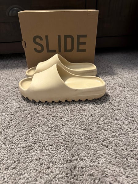White Unisex Size M 12.0 (W 13.0) Adult Adidas Yeezy Slide Shoes (Used ...