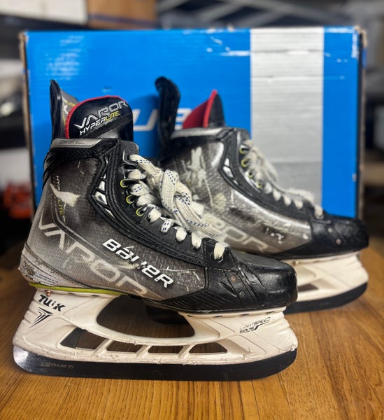 Bauer Vapor Hyperlite Hockey Skates - Senior 8.5 / Regular Width (Good ...