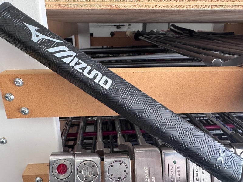 Mizuno Mcraft X Four B 35" Black Mallet Putter 2603 | SidelineSwap ...