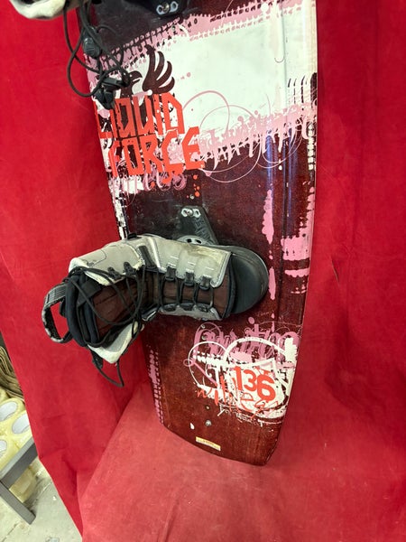 Wakeboard: Liquid Force Redmond Greenwood 136 wakeboard. Bindings: M/L ...