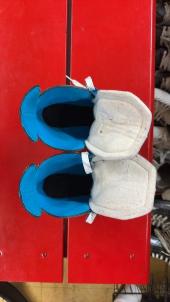 Bauer Prodigy Ice Hockey Skates Used Size 4 | SidelineSwap | Buy and ...