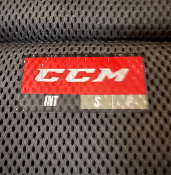 CCM Eflex 5.9 Goalie Chest Protector Intermediate Small (Used ...