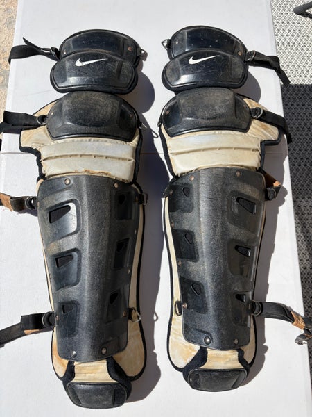 Nike Vapor Adult Catcher's Gear Set – 16" Chest Protector Black & Leg ...