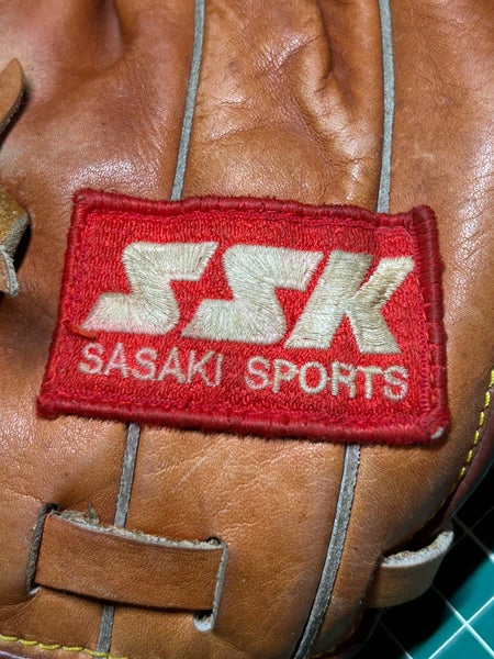 Vintage 1990s SSK DPG-780 13" Dimple Pattern Softball Glove - RHT ...