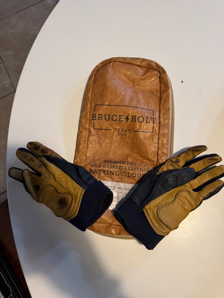 Bruce Bolt Youth Batting Gloves – Youth Small | SidelineSwap | Buy and ...
